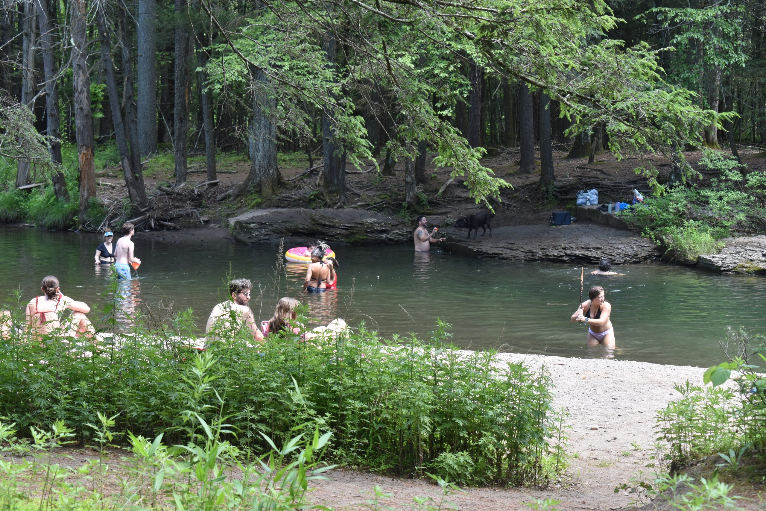 Locals, Day-Trippers Flock to Big Deep as Temperatures Soar – The Overlook